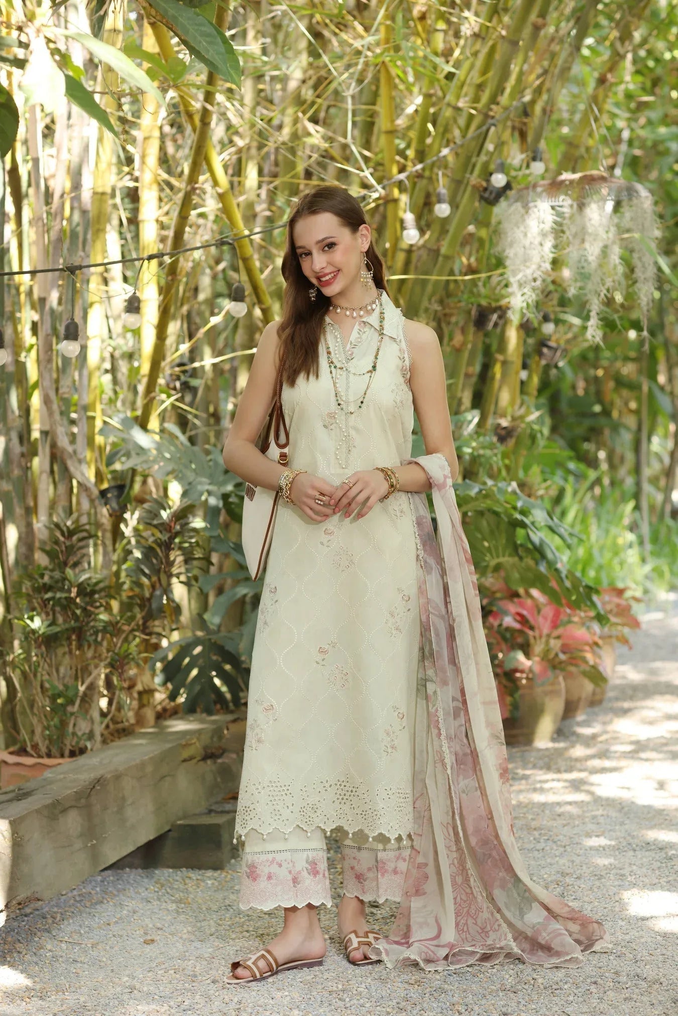 Noor by Saadia Asad | Eid Luxe Printedkari | D5-B | Rang-e-Khaas