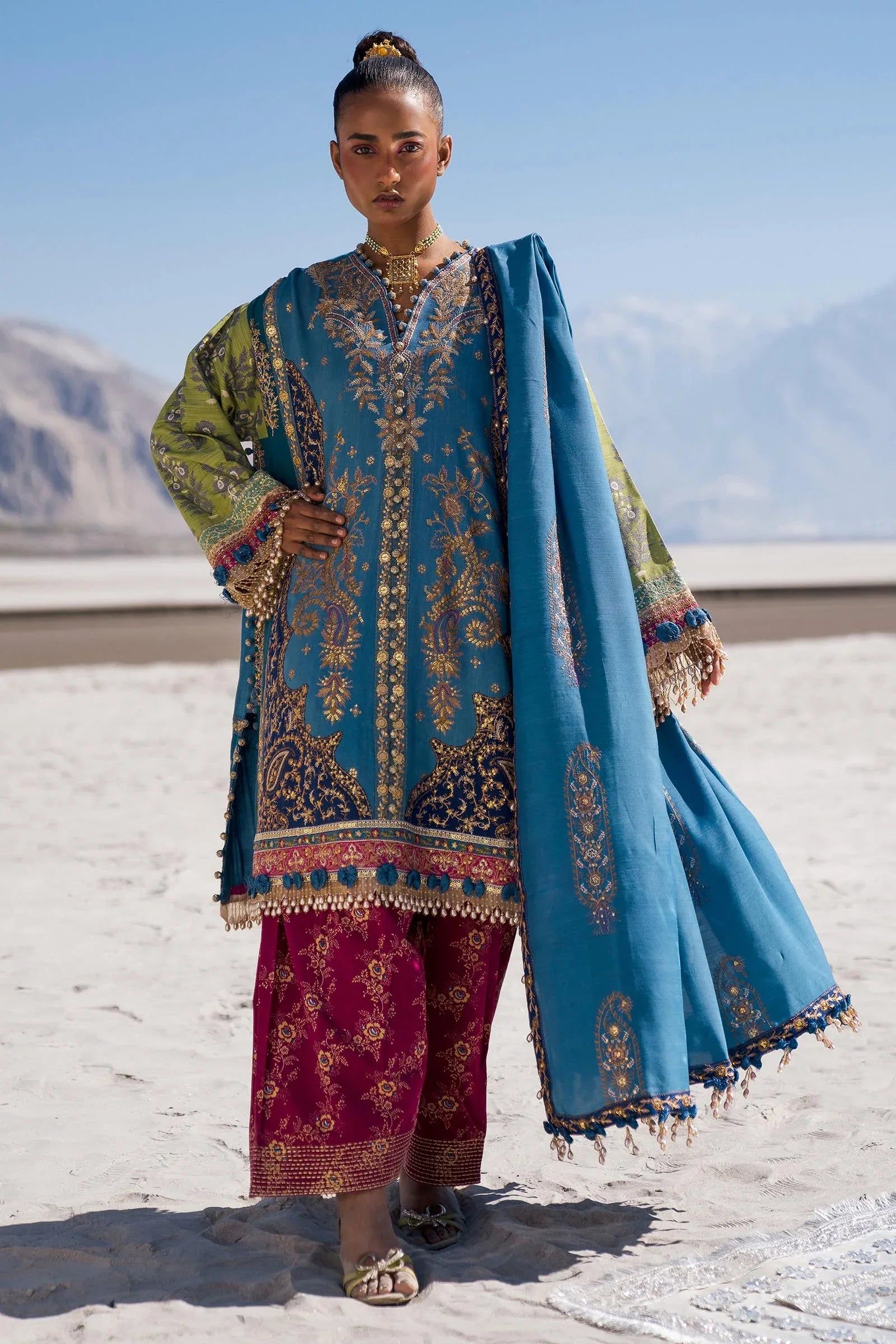 Sana Safinaz | Winter Shawl 24 | S241-002B-3CP | Rang-e-Khaas